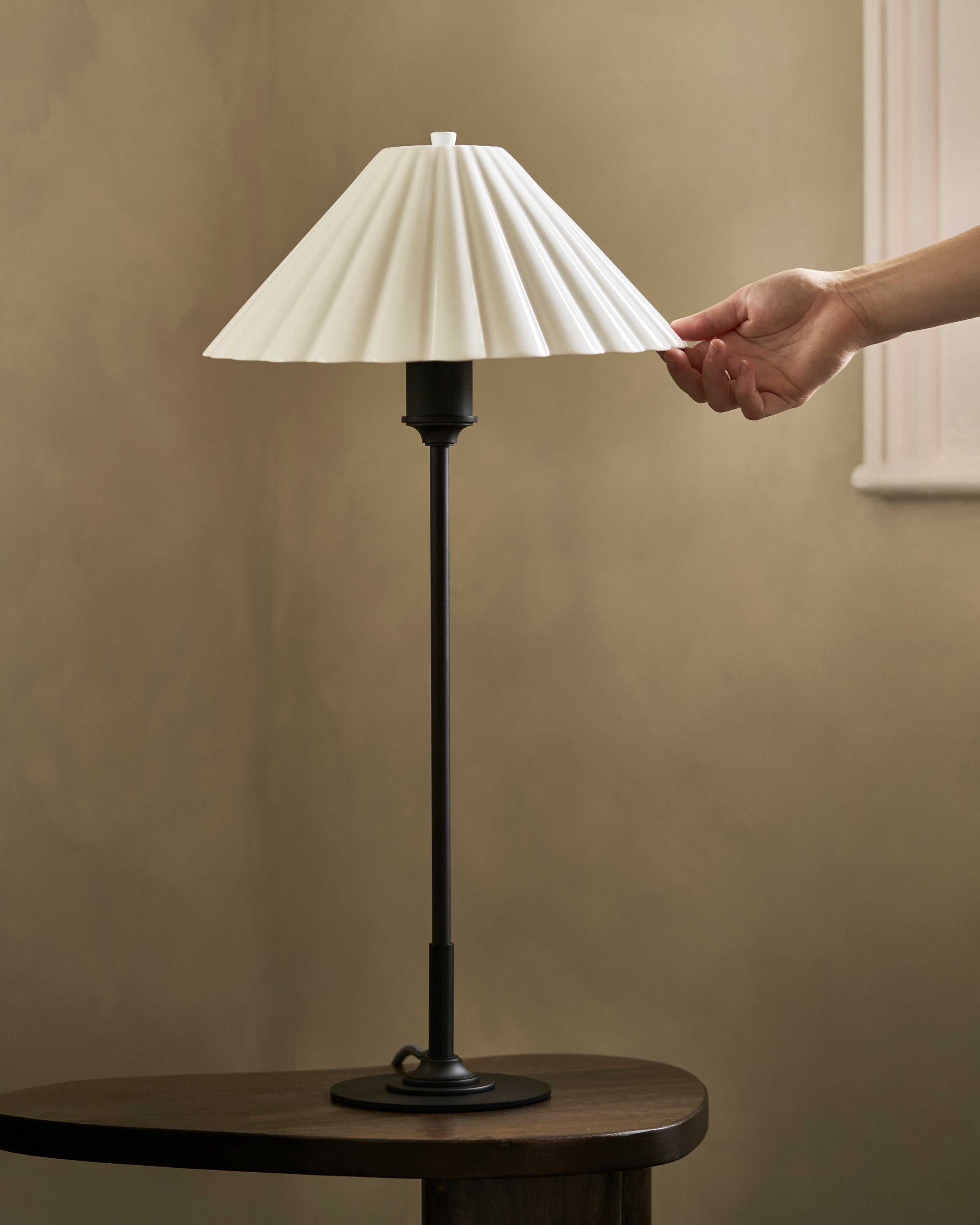 Cotswold Medium Table Lamp Fine Porcelain Bronze Black | Lighting